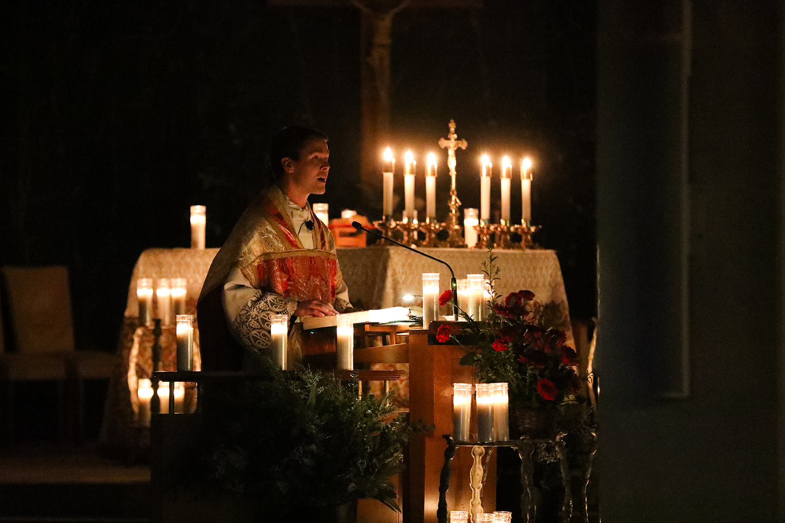 Candlelight Mass Interest List – The Angelico Project